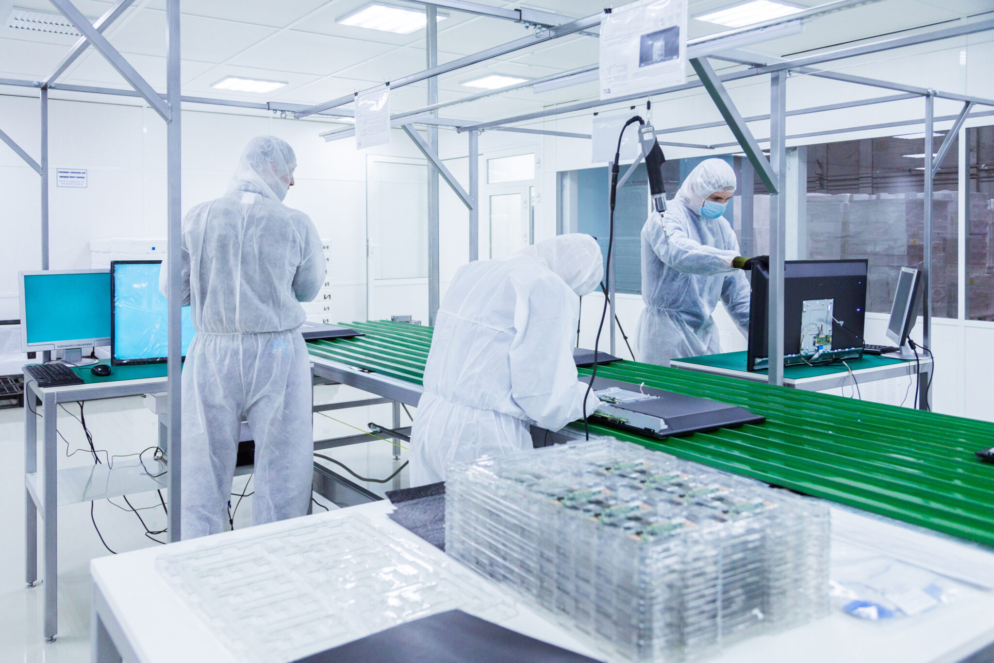 About Us – Master Bond Industries